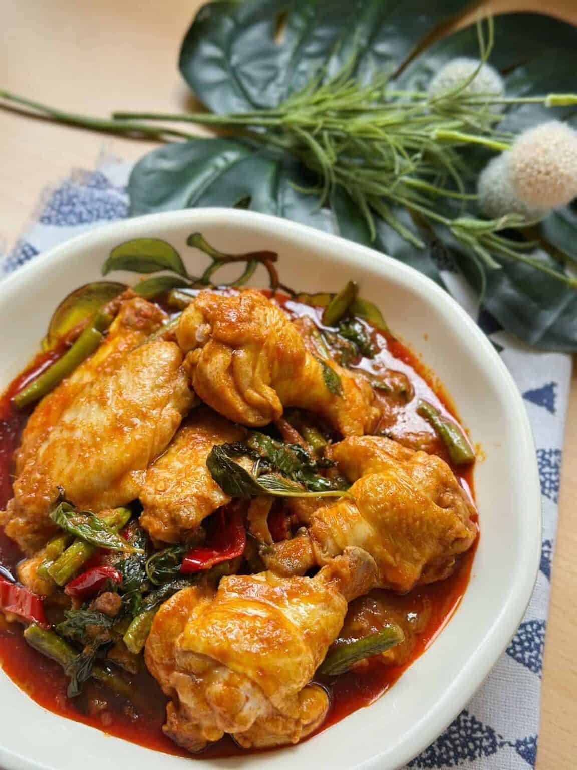 20-Minute Pad Ped Gai (Thai Chicken & Red Curry Stir-fry)